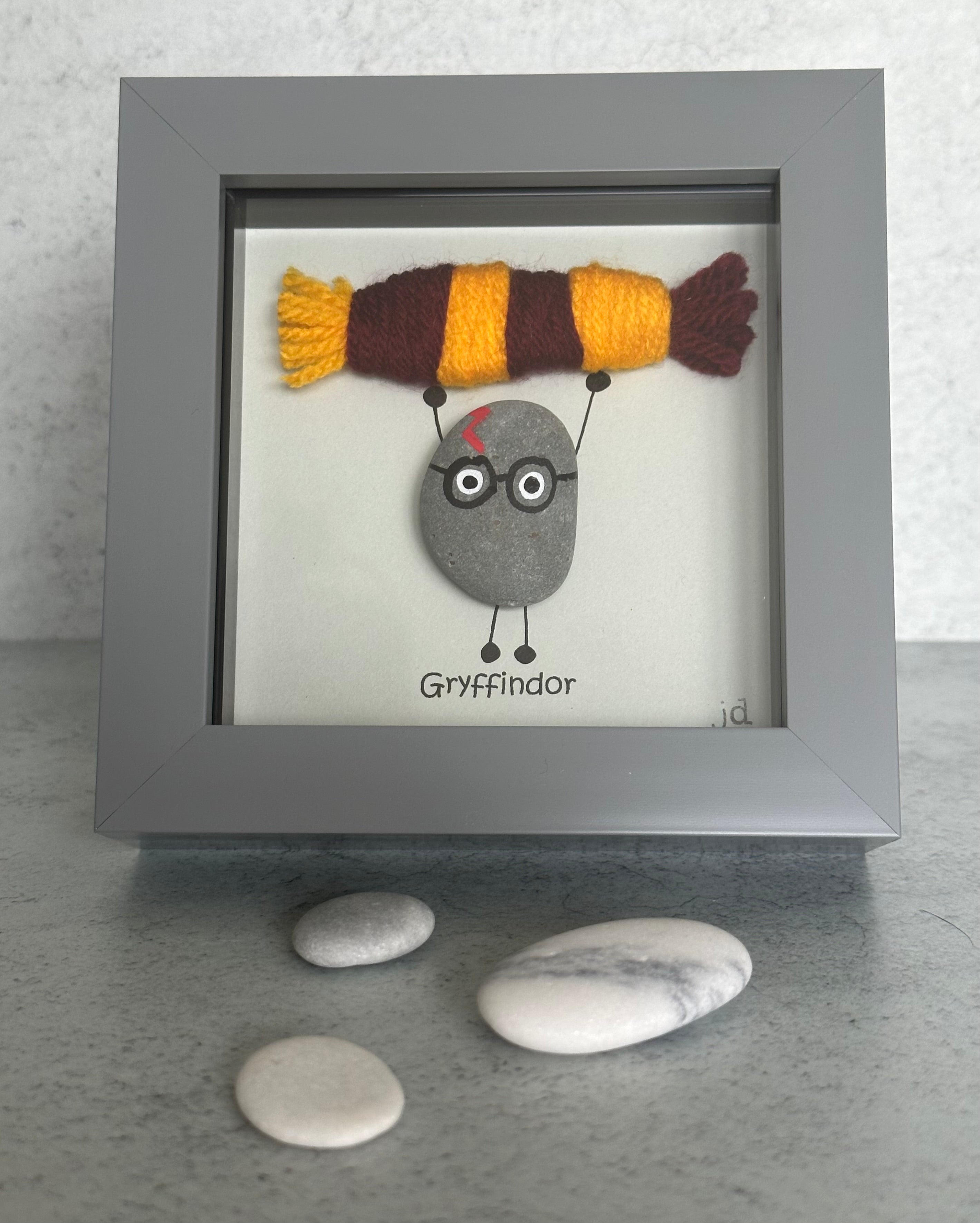 Gryffindor Frame – Pebbled
